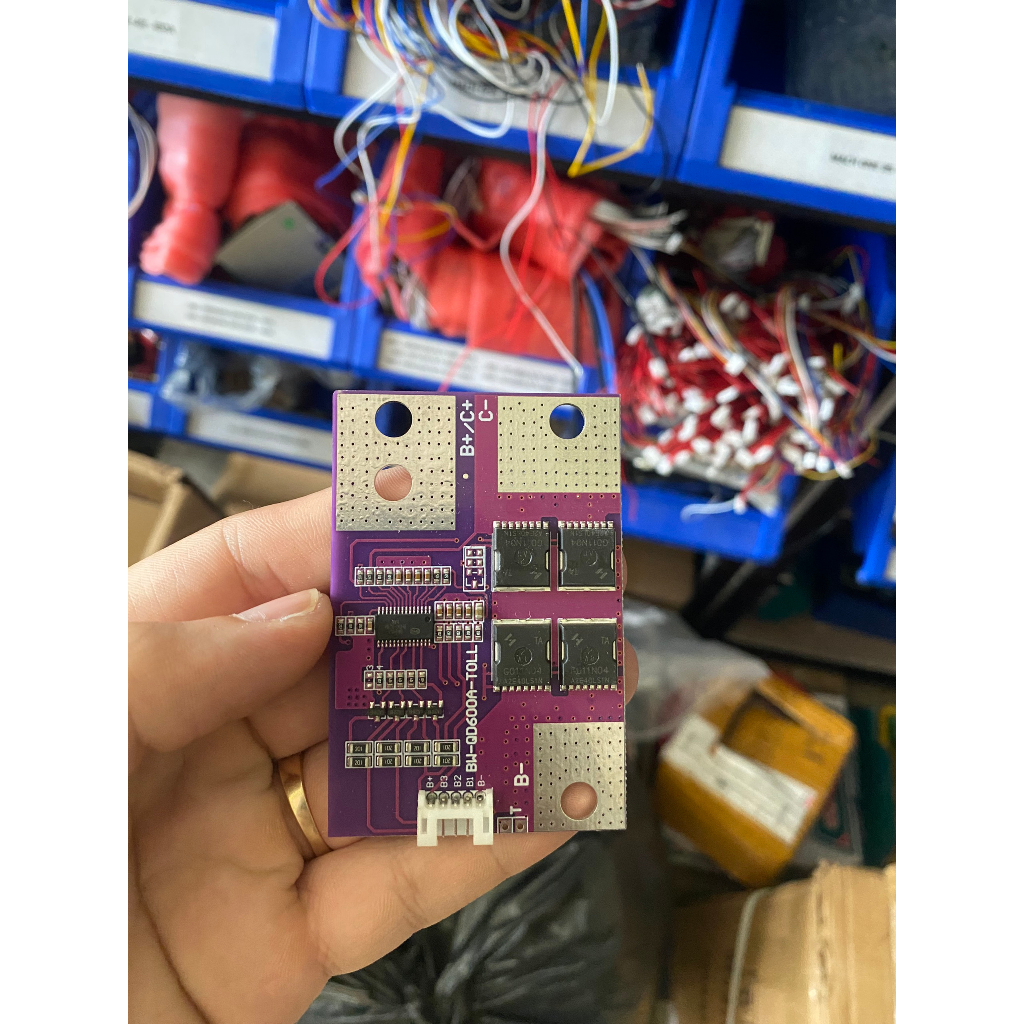 Mạch BMS 600A 3.2V bảo vệ pin ( chuyên dùng cho khởi động dòng xả tức ...