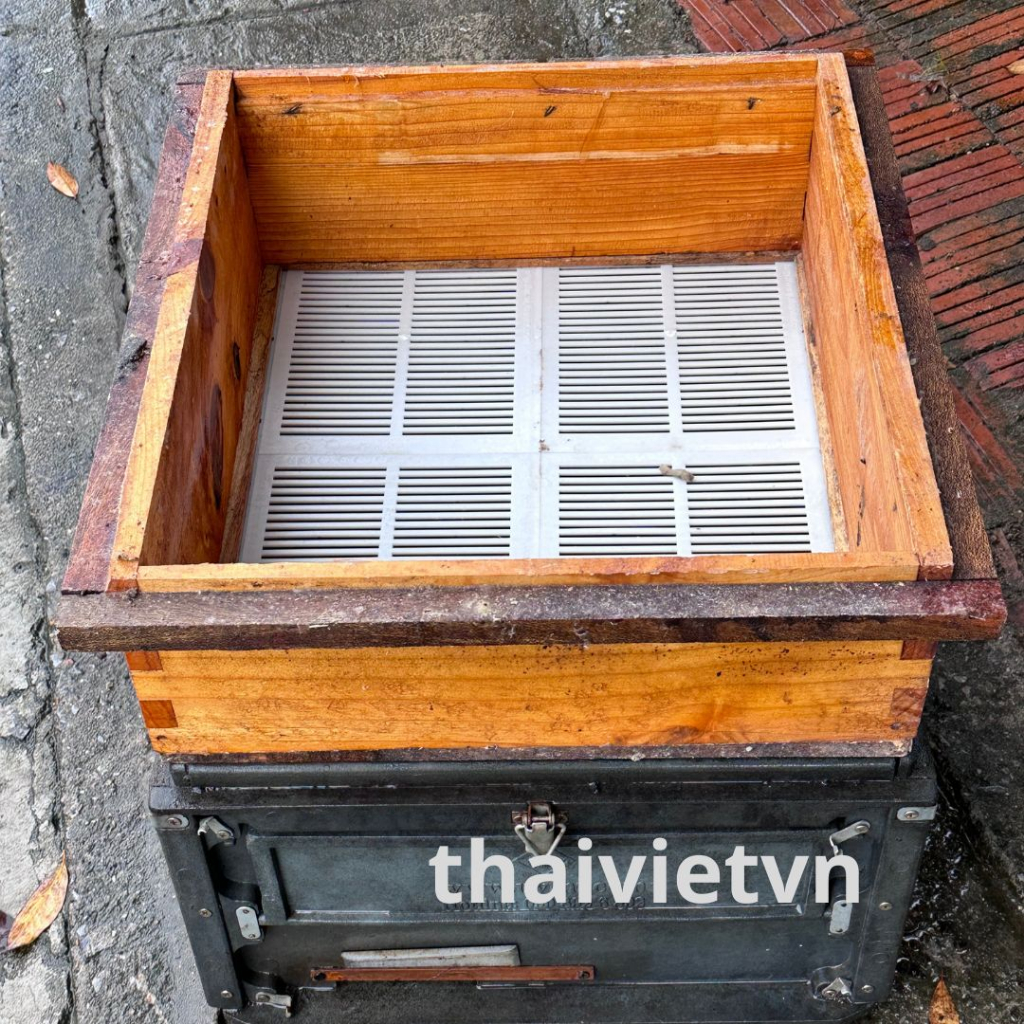 Lưới chắn ( ngăn ong chúa ngoại) tầng kế Tagri | Shopee Việt Nam