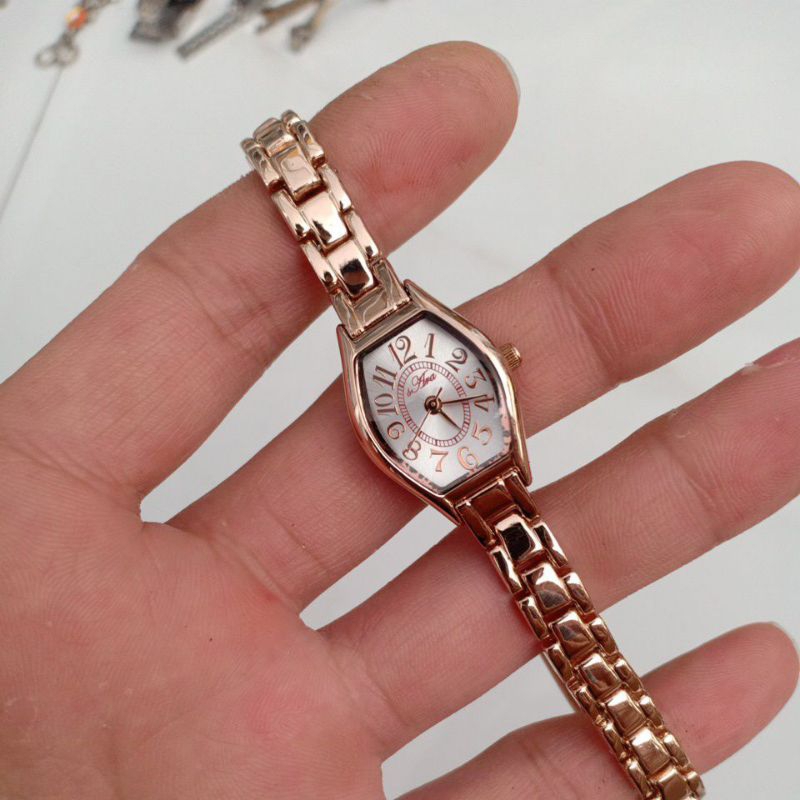 đồng hồ nữ si hiệu TARA màu vàng hồng độ mới cao 97% | Shopee Việt Nam