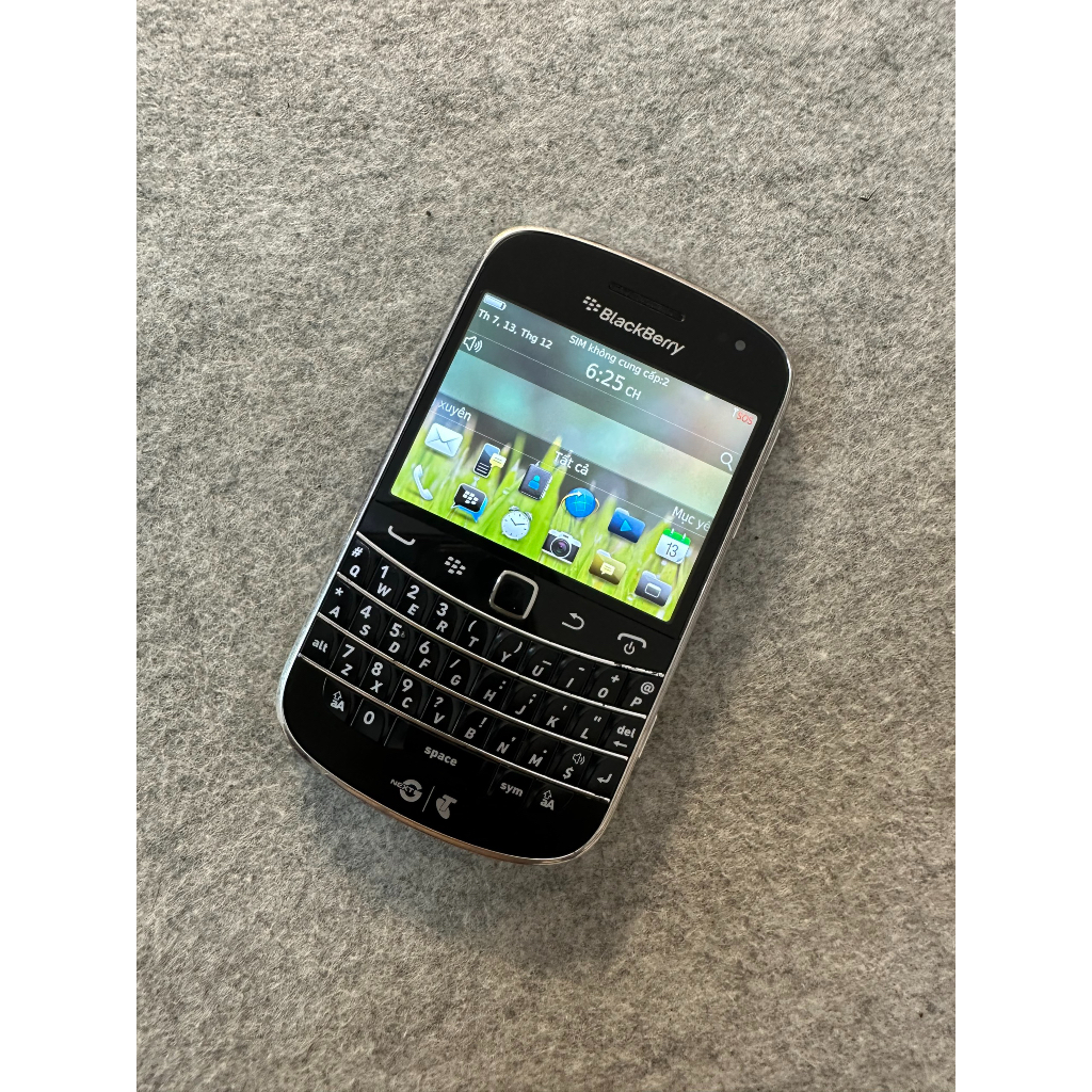 Điện thoại Blackberry 9900 Bold Nhà mạng Nextel Chính hãng | Shopee ...