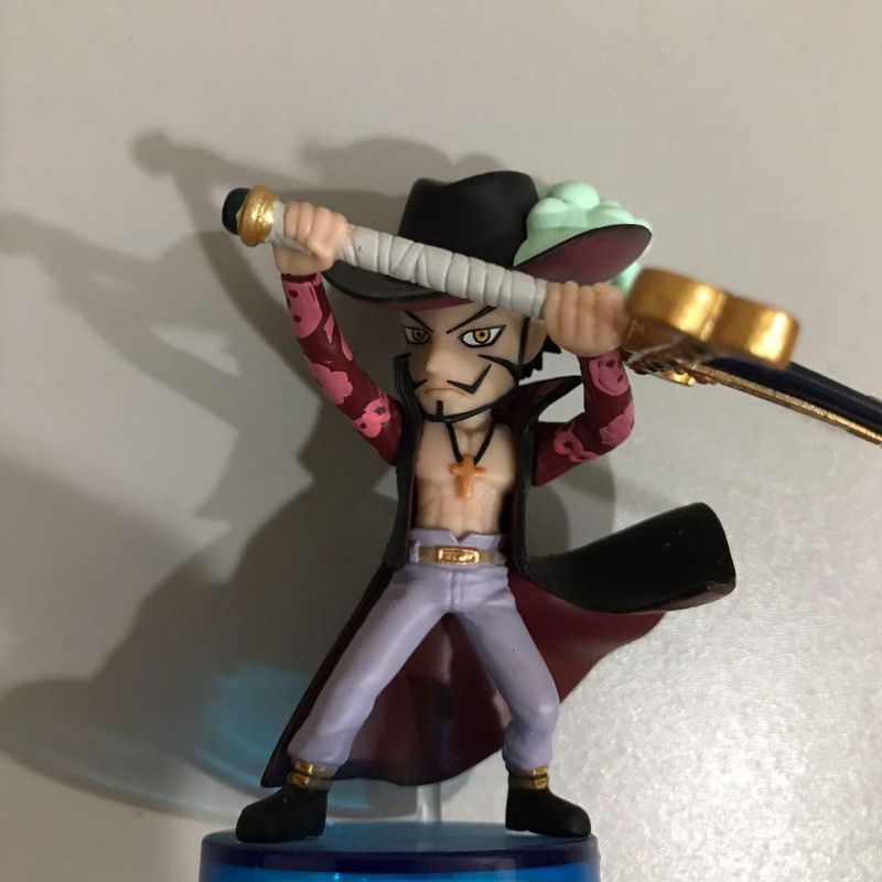 Mô hình One Piece - Mắt diều hâu Mihawk WCF chính hãng | Shopee Việt Nam