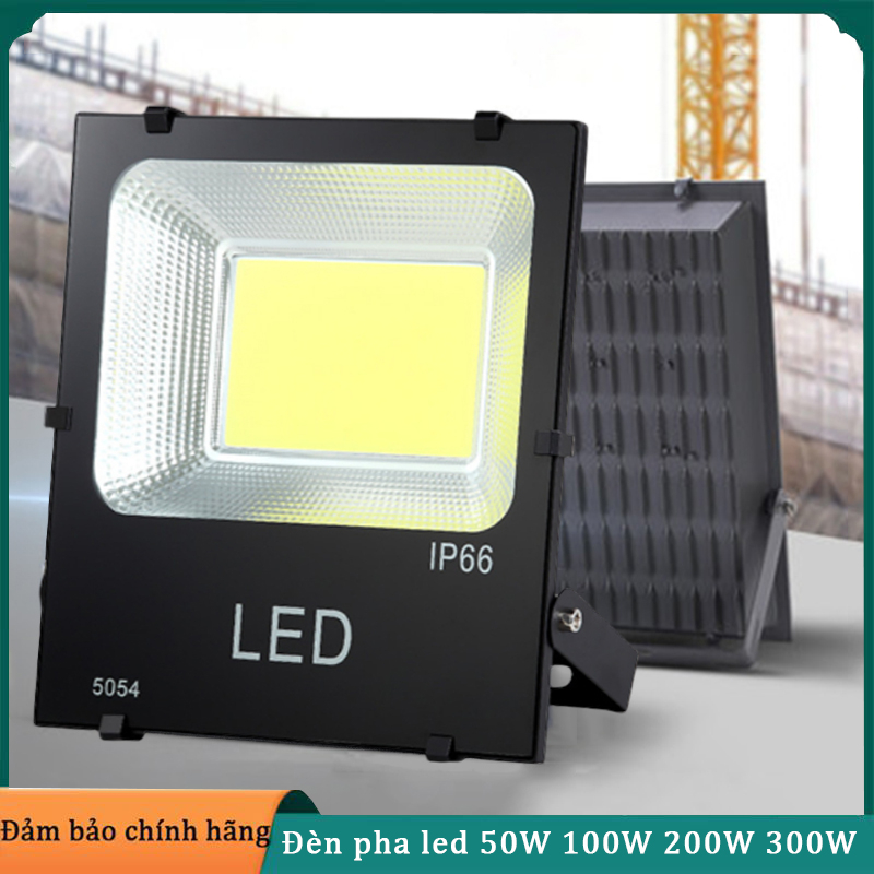 Đèn pha led 50W 100W 200W 300W, đèn led ngoài trời biển hiệu lắp đặt ...