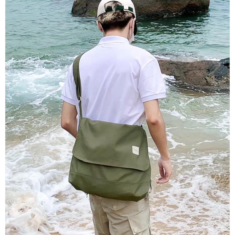 Túi đeo chéo vải bố canvas màu xanh rêu MIXI có khoá kéo và thêm 1 ngăn ...