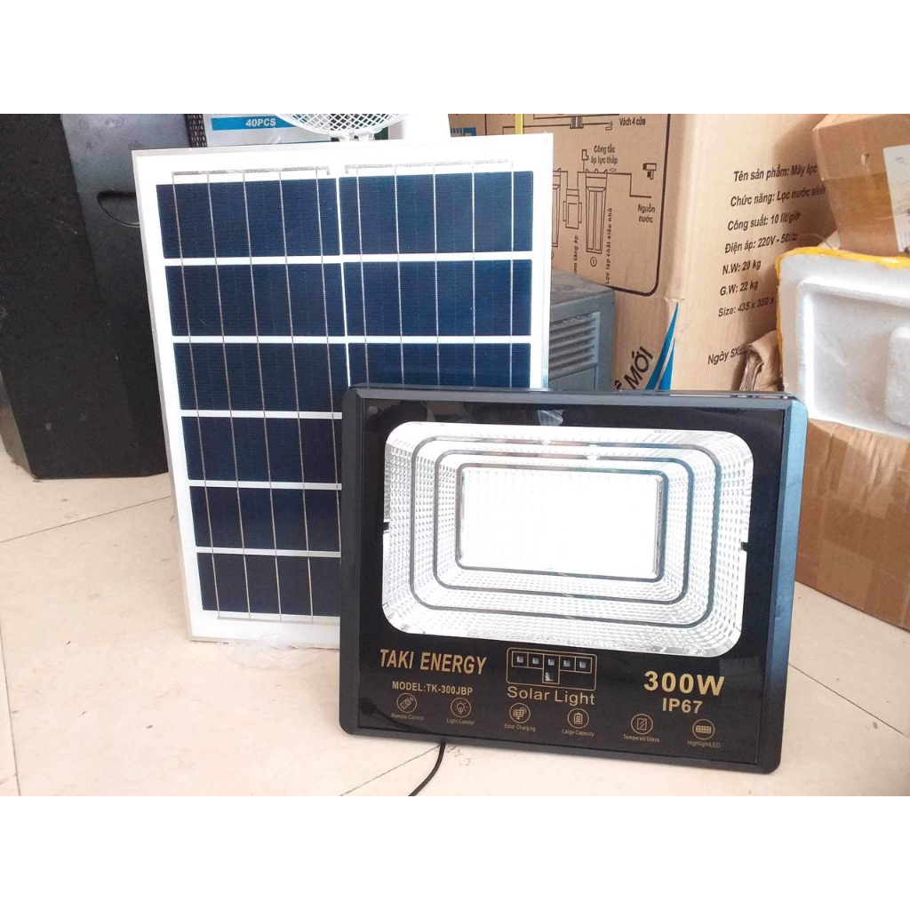 Đèn năng lượng mặt trời TAKI có điều khiển 400W 300W đèn pha led ngoài trời,Siêu sáng và không ...