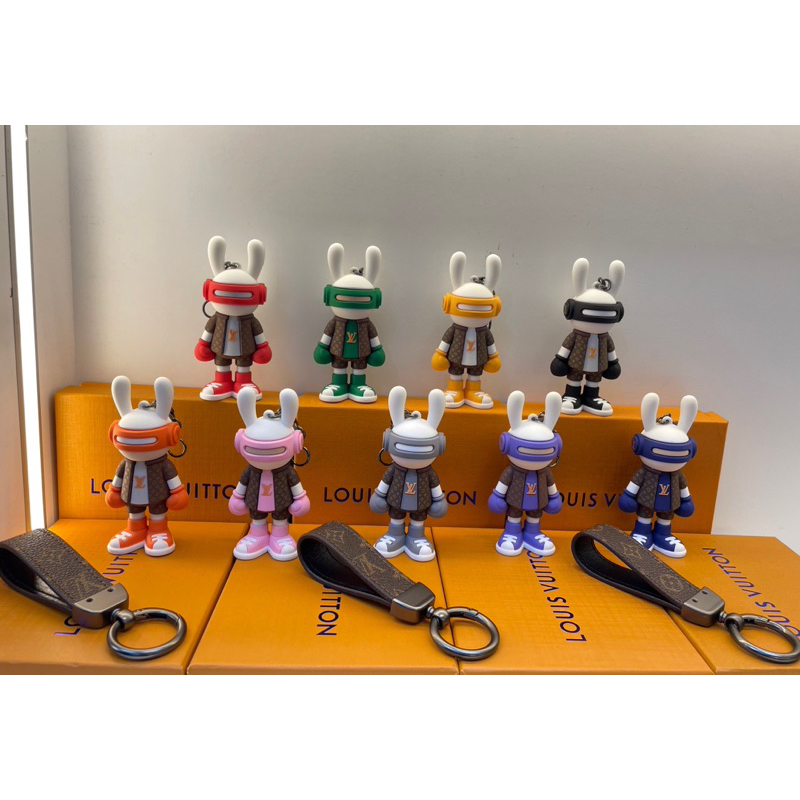 Móc khóa Thỏ Monogram LV Sang Trọng | Shopee Việt Nam