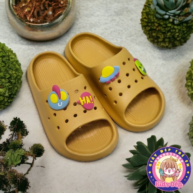 [SALE XẢ KHO]DÉP QUAI NGANG ĐỤC LỖ MARIO KÈM STICKER cho bé 5-8 tuổi ...