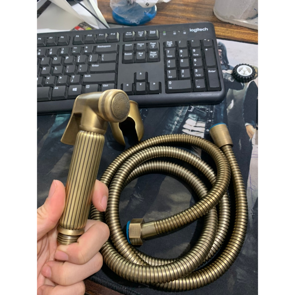 Vòi xịt vệ sinh chất liệu đồng, vòi xịt nhà vệ sinh giả cổ và dây 1m5 ...