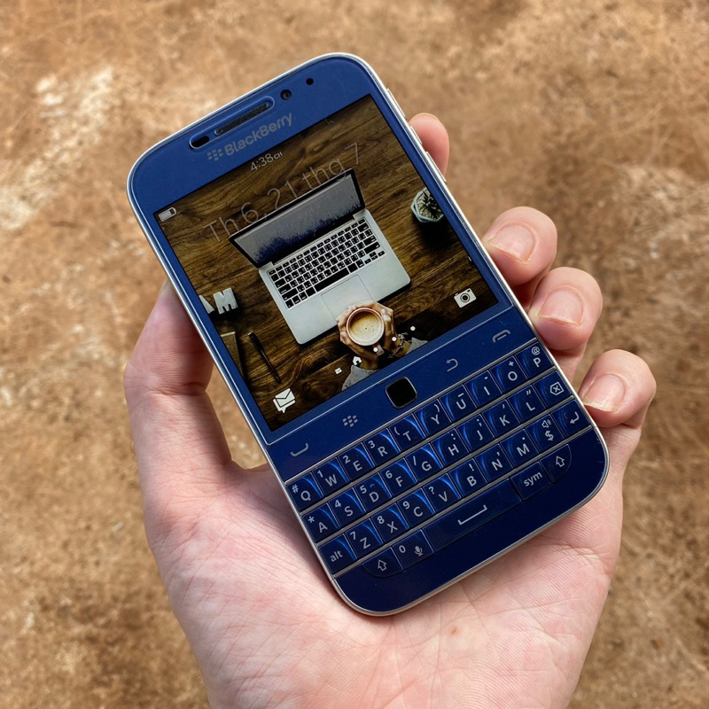 Điện Thoại Blackberry Q20 Màu Xanh Cobalt | Shopee Việt Nam