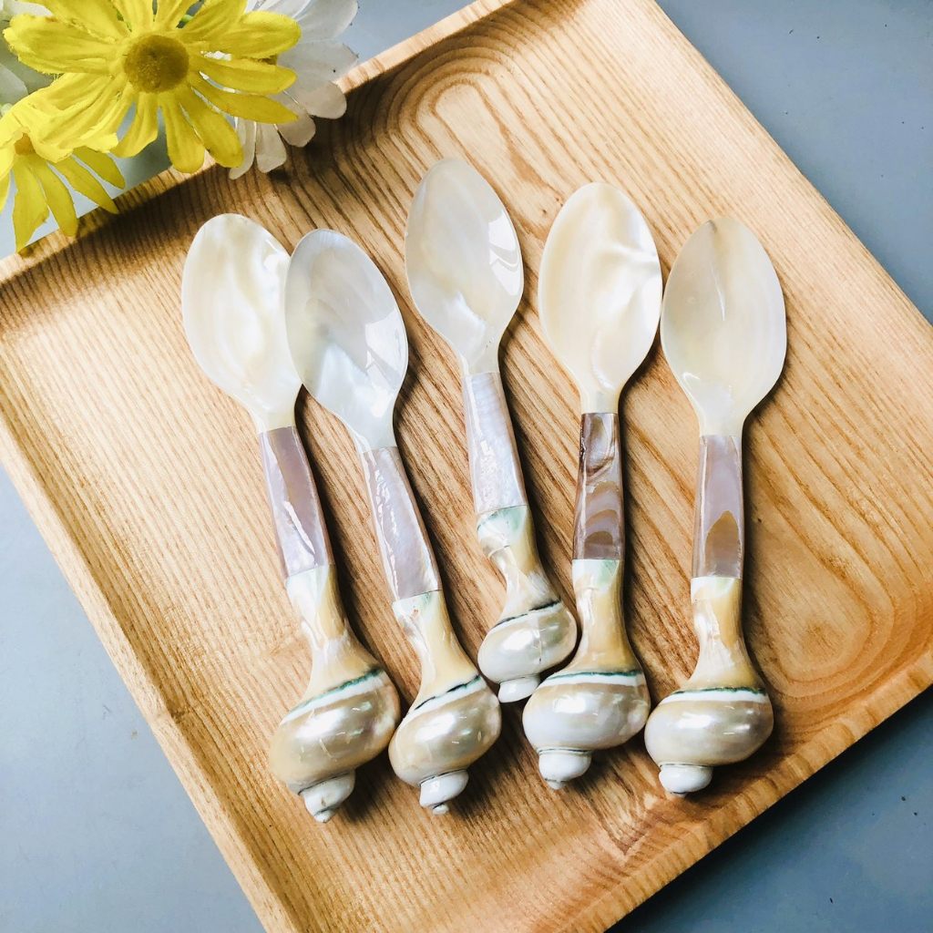 [HÀNG MỚI VỀ] Thìa/Muỗng Trai Cán Ốc Thân Khảm Trai Hồng 15x3 cm, Thìa ...