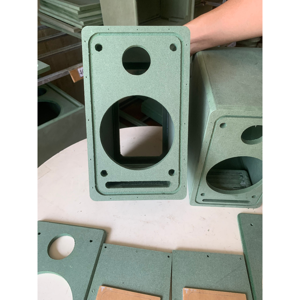 T&T DIY : vỏ thùng loa Bookshelf kích thước 15x26x21 gỗ 9li đã được bắn đinh bôi keo chắc chắn ...