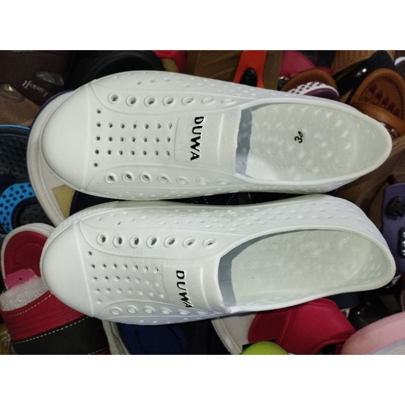 DUWA | Giày nhựa trắng siêu nhẹ unisex đi mưa cho trẻ em và người lớn ...