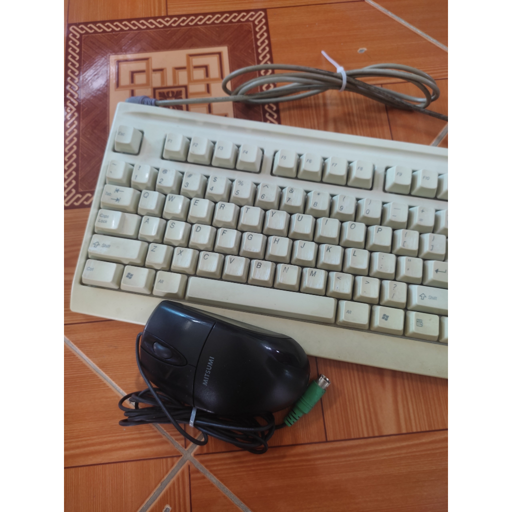 Bộ bàn phím máy tính và chuột Mitsumi cũ dùng cổng PS2 (cổng tròn ...