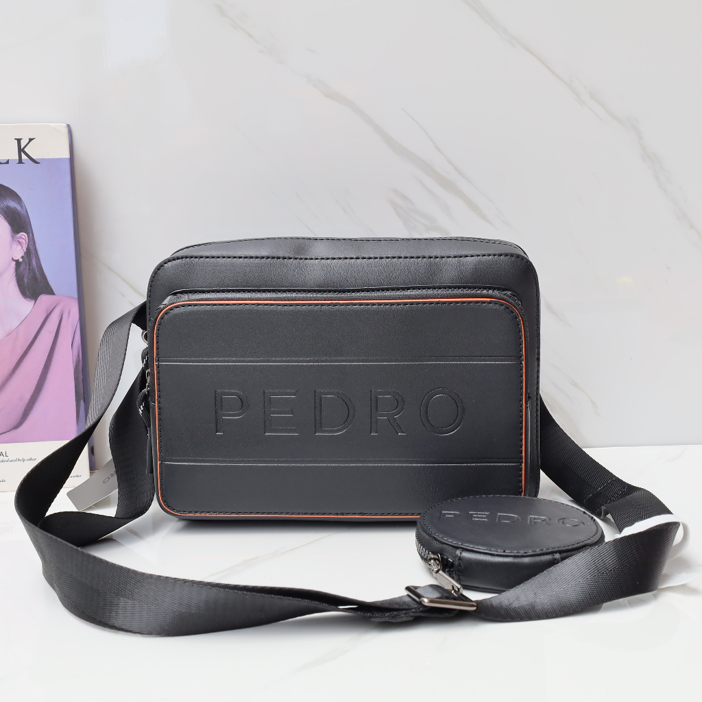 Túi đeo chéo nam PEDR0 size 25 x 17 x 7 cm PM2-26320101 đủ màu | Shopee ...
