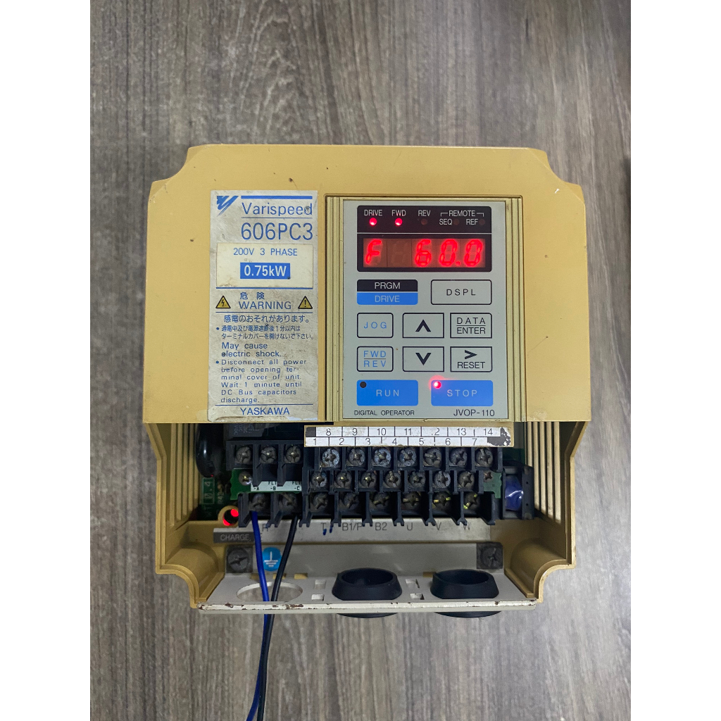 Biến tần YASKAWA 606PC3 nguồn 220VAC công suất 0.75kW tháo máy | Shopee ...