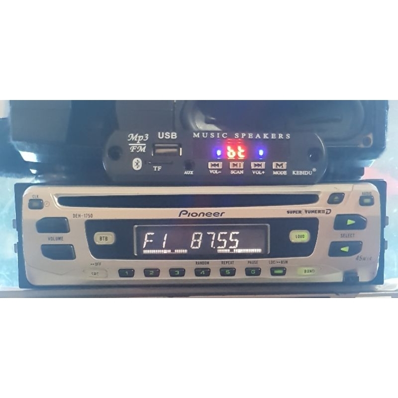 Đầu phát nhạc bluetooth liền Amply Pioneer DEH 1750 . bluetooth/ CD ...