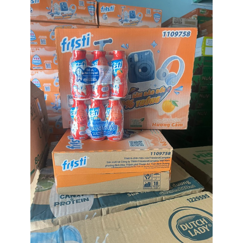 Thùng 48 chai sữa chua uống Fristi cam/dâu/nho/táo 80ml. HẠN SỬ DỤNG:10 ...