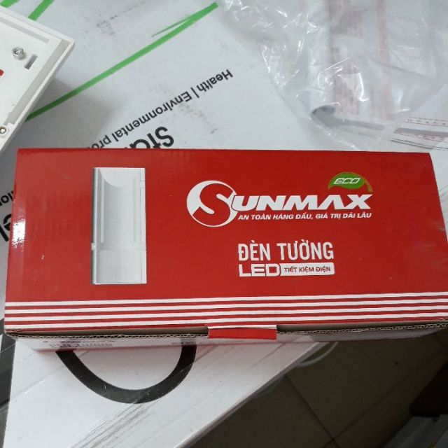 Đèn chống ẩm nhà tắm vệ sinh SUNMAX SLW7046/10W chống hơi nước tích hợp sẵn đèn led công suất ...