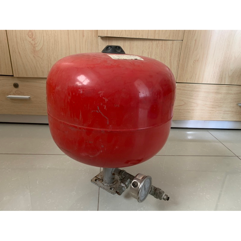 Bình tích áp VAREM 24L 8 Bar Code S2024361CS đã qua sử dụng | Shopee Việt Nam