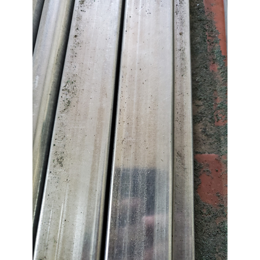 Thép hộp mạ kẽm hộp 2.5x5 hộp 3x6 hộp 4x8 dầy 1mili trở lên tùy tưng ...