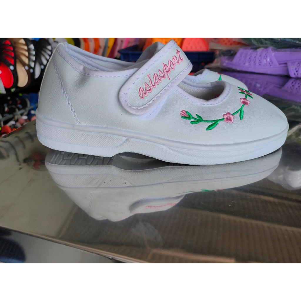 Giày Bata ASIA vải dán trắng thêu hoa cho bé gái from rộng size 30-36 ...