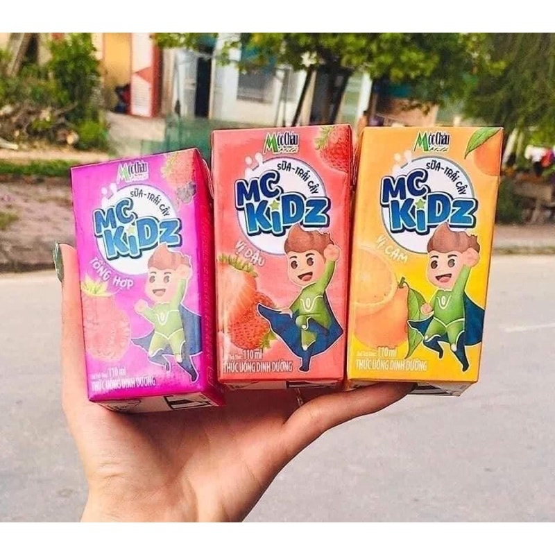 Lốc 4 hộp Sữa Trái cây MC Kidz 110ml vị Cam/Dâu/Trái cây tổng hợp ...