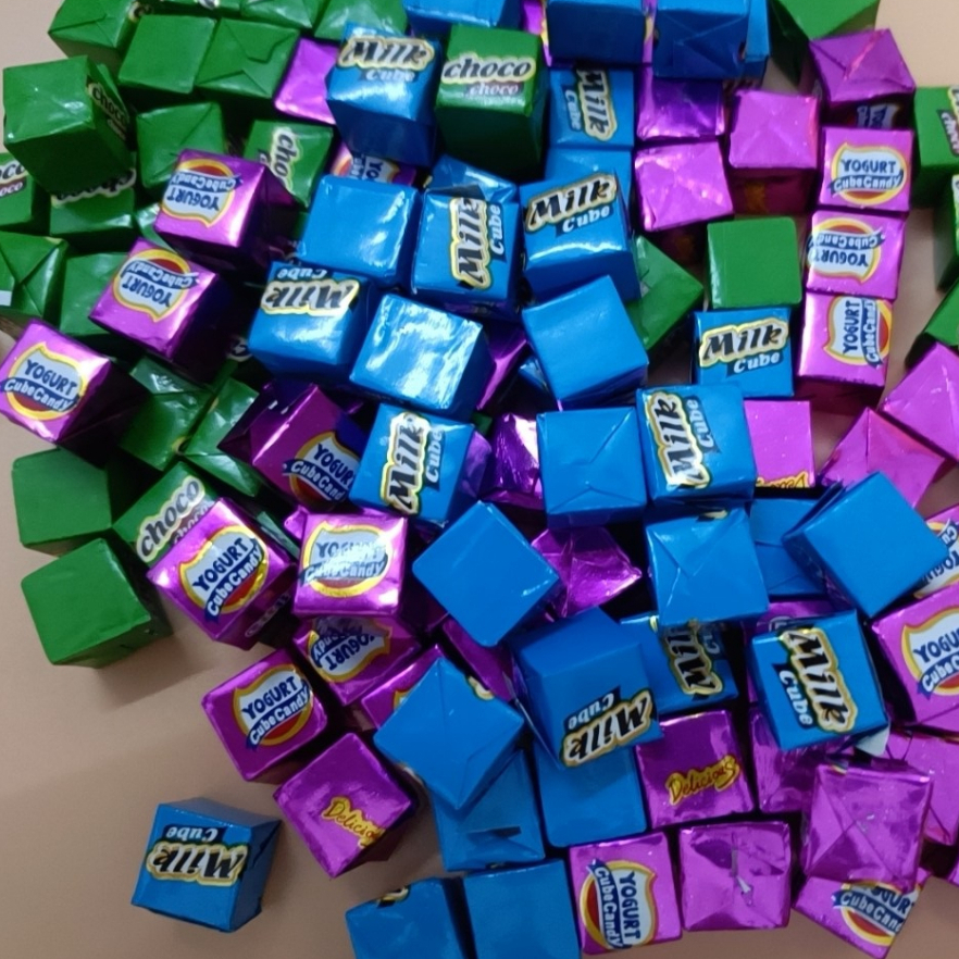 20 viên kẹo cube mix vị (sữa, sữa chua,choco) | Shopee Việt Nam