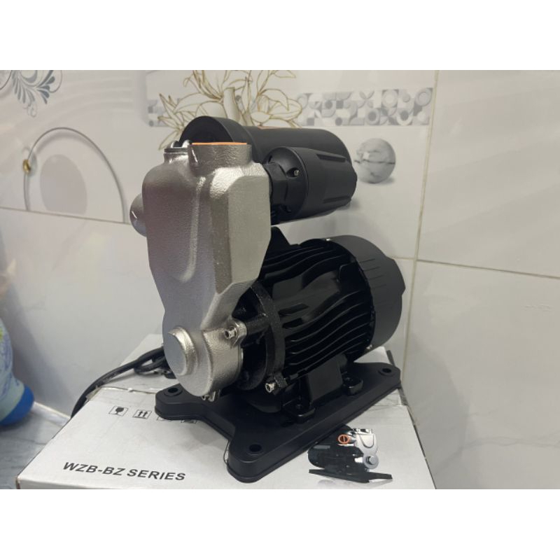 Bơm tăng áp LANDISI 180w Tự động , buồng bơm Inox 304, nước nóng 100 độ ...