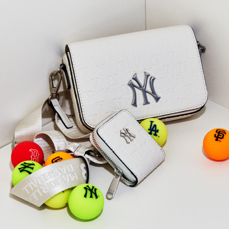 MLB TÚI ĐEO CHÉO MINI MONOGRAM EMBO NEW YORK YANKEES (3ACRS032N-50CRS ...