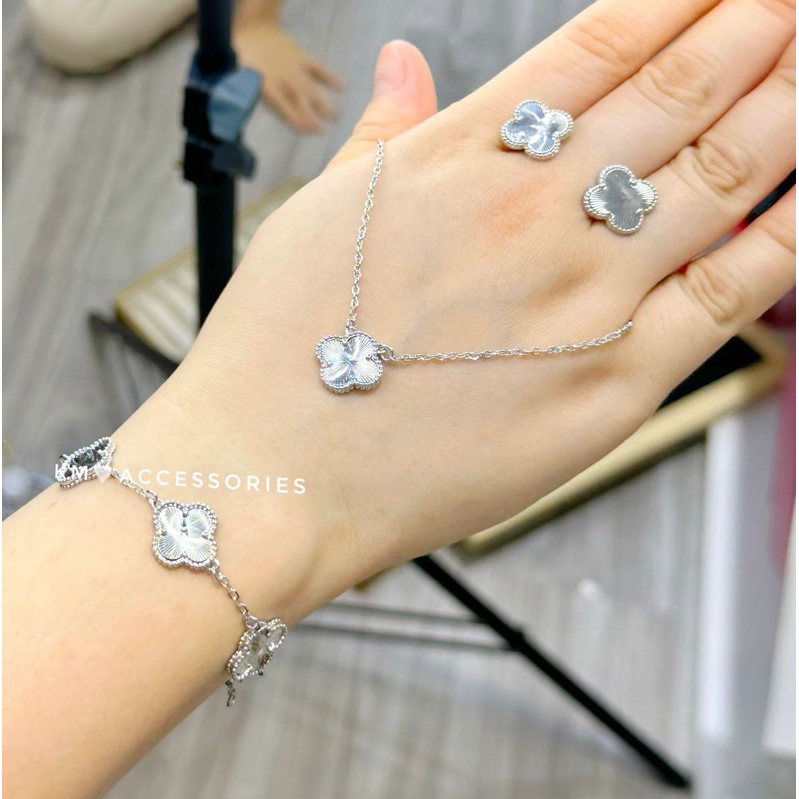 Sét cỏ 4 lá titan [ĐỦ MÀU CÓ BÁN SỈ] hàng loại 1 sang chảnh Vip Shop ...