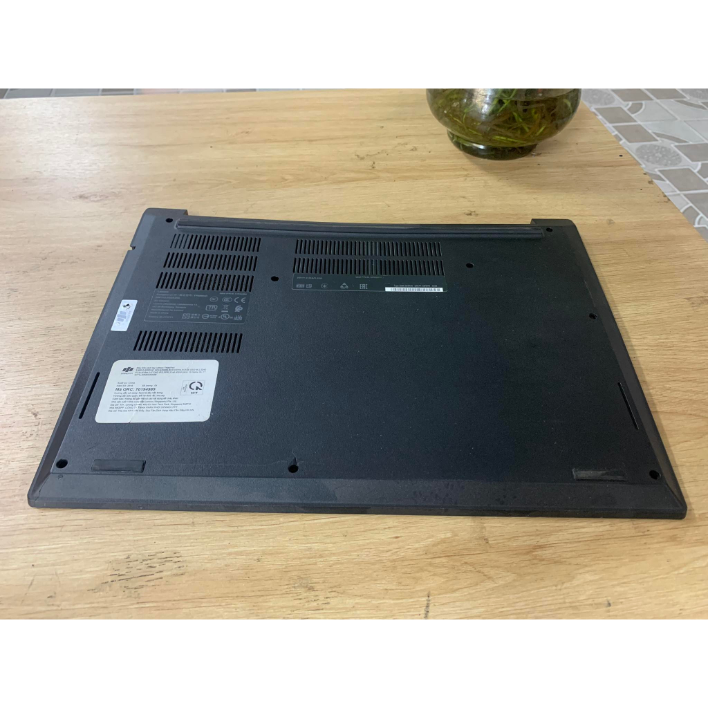 Vỏ mặt d dành cho laptop thinkpad e490 ( vỏ tháo ámy có vỡ như anh cho ...