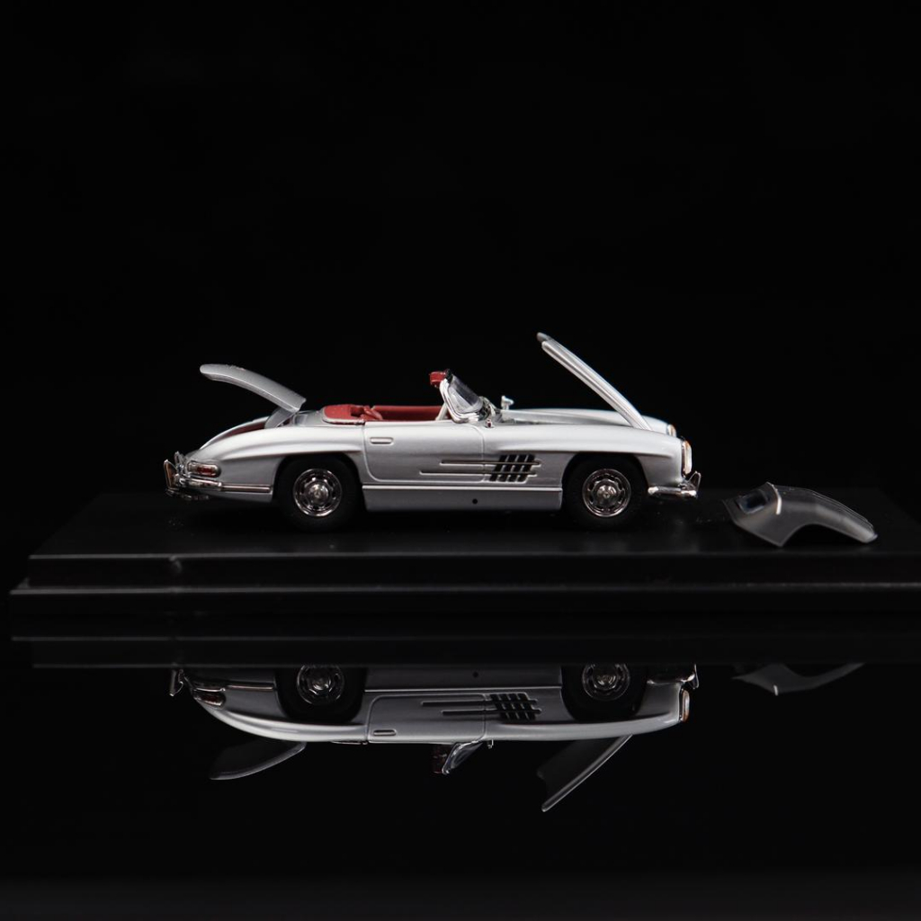 MÔ HÌNH 1:64 DCM - Mercedes-Benz 300SL Convertible Version Silver ...