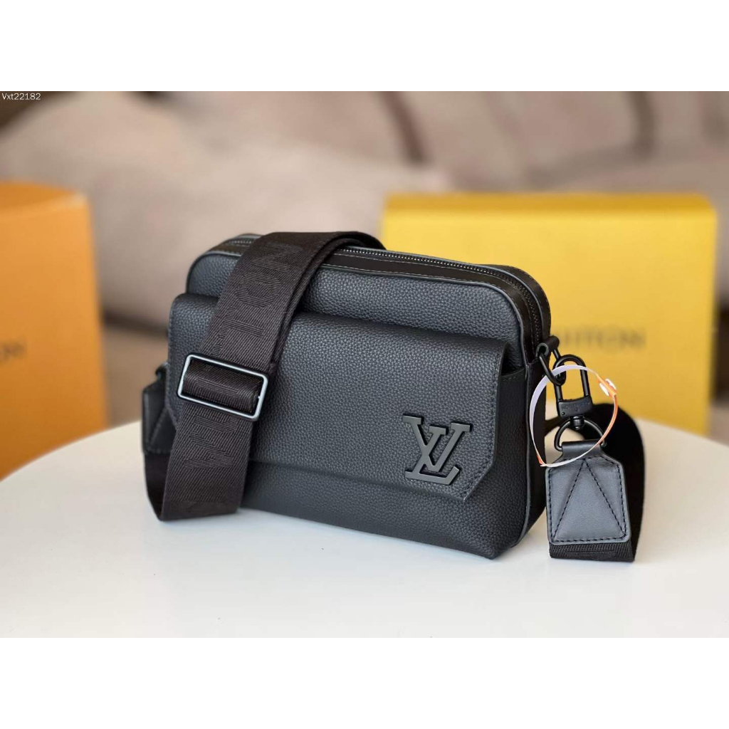 Mã Sp B3729, Túi Đeo Chéo Nam L..v Mẫu Mới, Hàng Fullbox | Shopee Việt Nam