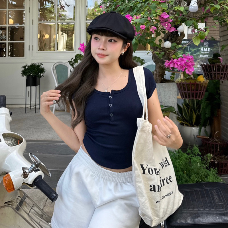 Áo thun tay ngắn dáng ôm cài nút trơn Augety Studio, Tina Basic Top ...