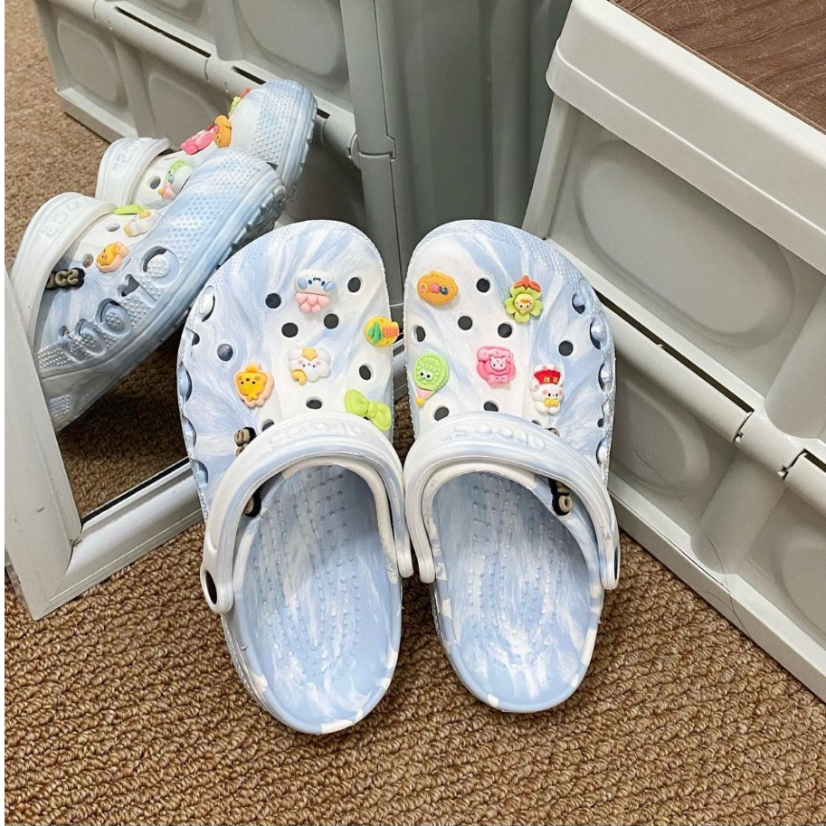 Dép crocs ,[CHÍNH HÃNG] dép crocs hàng đẹp mới keng tặng kèm 6 sticker ...