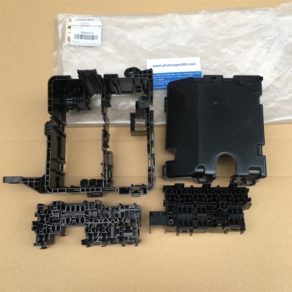 Vỏ hộp cầu chì Xpander mã Mitsubishi: 8565A475 (Cái) Chính hãng ...