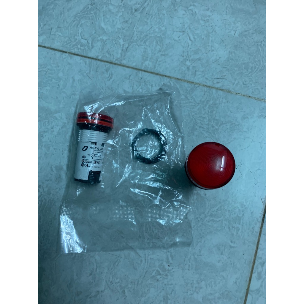 Đèn báo phase nguồn tủ điện Schneider XB7-EV0.MP 4 màu | Shopee Việt Nam