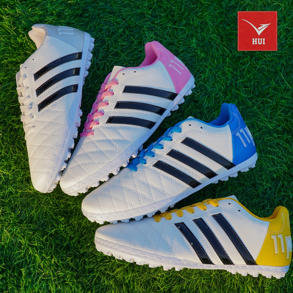 Giày đá bóng 3 Toni 3 sọc Wika Tặng [Bình xịt khử mùi + Tất dệt kim ...