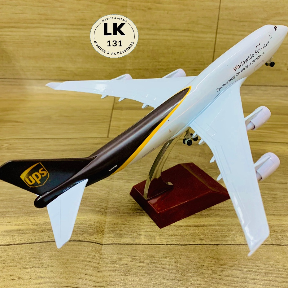 MÔ HÌNH MÁY BAY UPS AIR CARGO CAO CẤP 20CM CÓ BÁNH XE KÈM ĐẾ TRƯNG BÀY ...