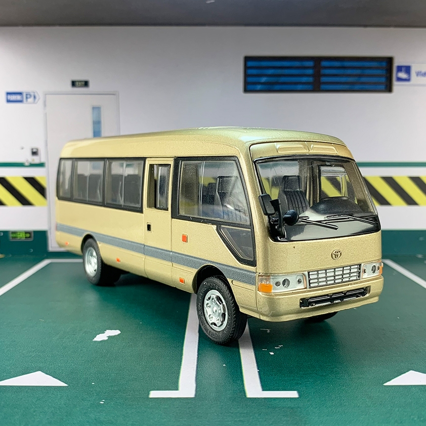 Mô hình xe Bus Toyota Coaster CMB tỉ lệ 1:32 có đèn và âm thanh ...