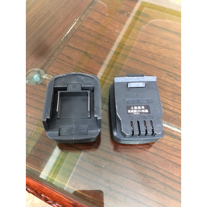 Đế chuyển chân pin 20V makita sang chân pin Dongcheng DCA 20V | Shopee ...