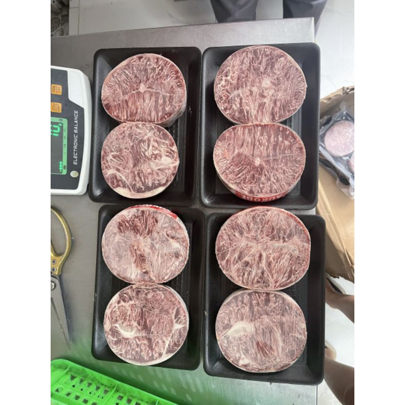LÕI VAI BÒ AUKOBE khay 500g 2 miếng . (Giao hỏa tốc) | Shopee Việt Nam