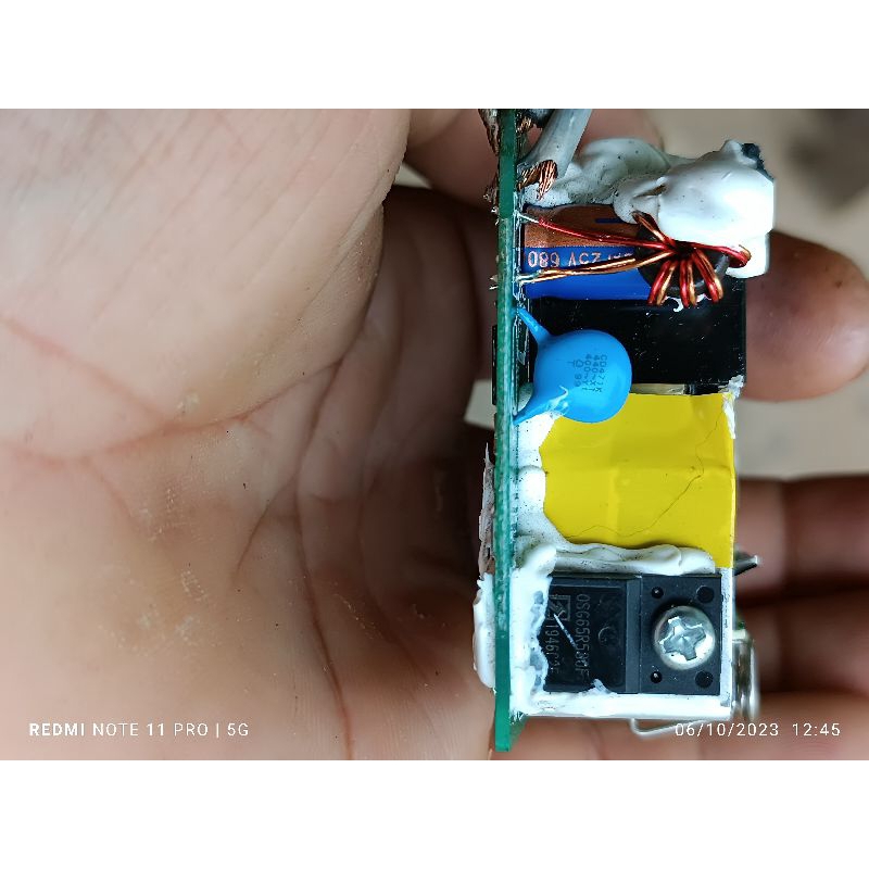 Mạch Nguồn Rời LapTop & Ti Vi 19V/4.48A Chính Hãng (Chất Lượng Tốt ...