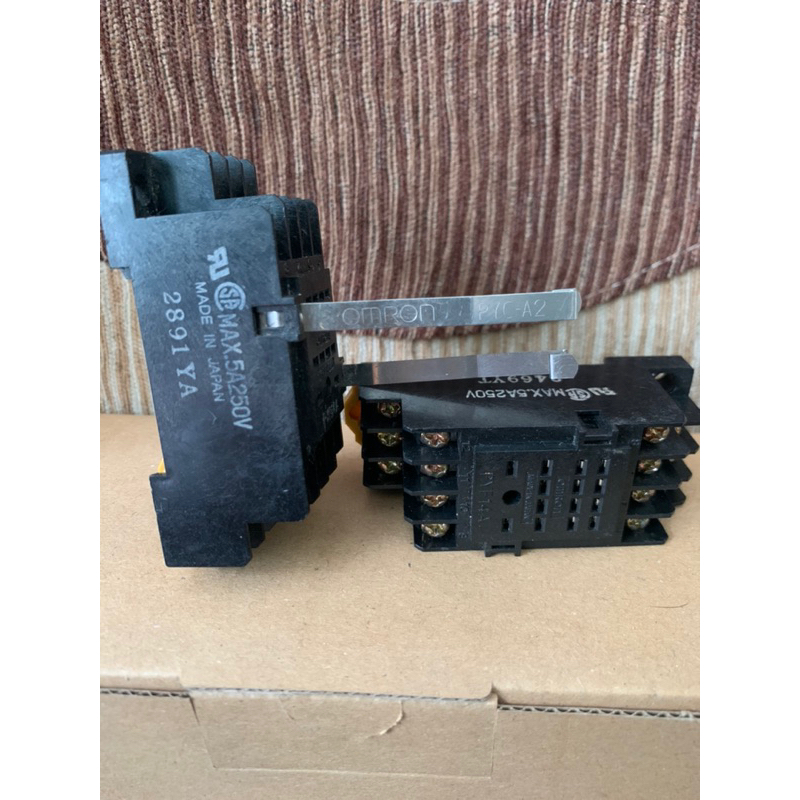 Thanh giữ rơ le Omron PYC-A1, PYC-A2 | Shopee Việt Nam