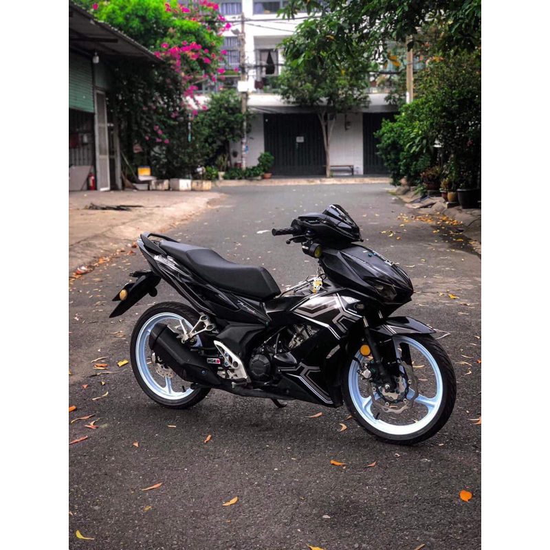 Tem xe winner x v2 mẫu tem rs trắng xám dán xe dàn áo màu đen | Shopee ...