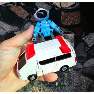 Robot Transformers biến hình xe cứu thương màu trắng Tomica Nhật Bản ...