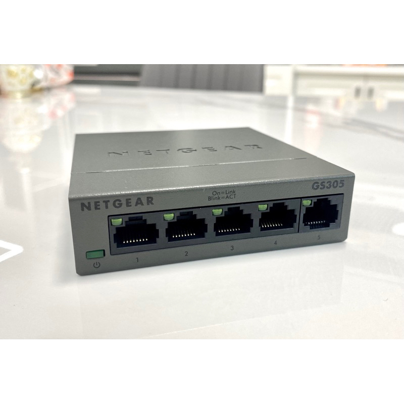 Netgear GS305 , Bộ chuyển mạch unmanaged , 5 cổng Gigabit Ethernet ...