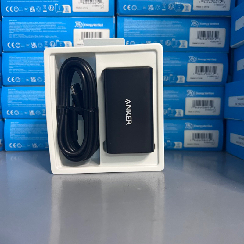 Củ sạc nhanh Anker 735 65w Nano II - A2667 với 2 cổng type C và 1 Usb A thiết kế nhỏ gọn chân ...