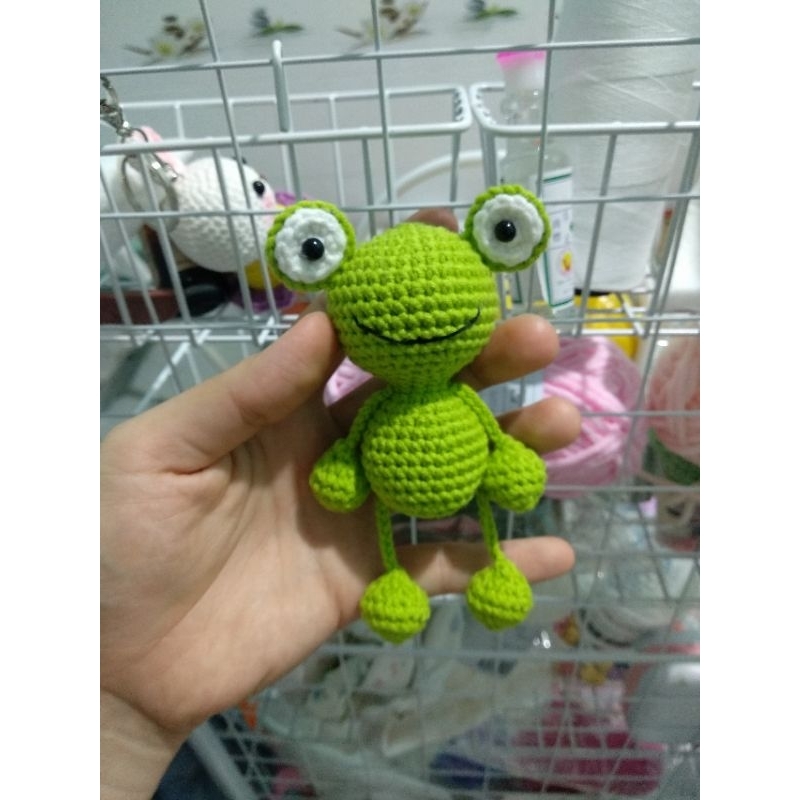 [Len handmade] Móc khóa len Ếch xanh chân tay dài | Shopee Việt Nam