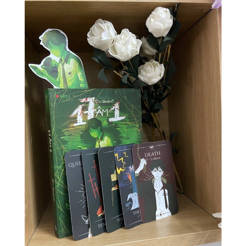Sách - 17 Âm 1 - BẢN ĐẶC BIỆT ( Tặng Kèm Bookmark + Bộ 5 lá bài Tarot ...