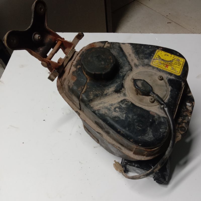 thùng xăng lớn xe SYM angel 100 tháo xe | Shopee Việt Nam